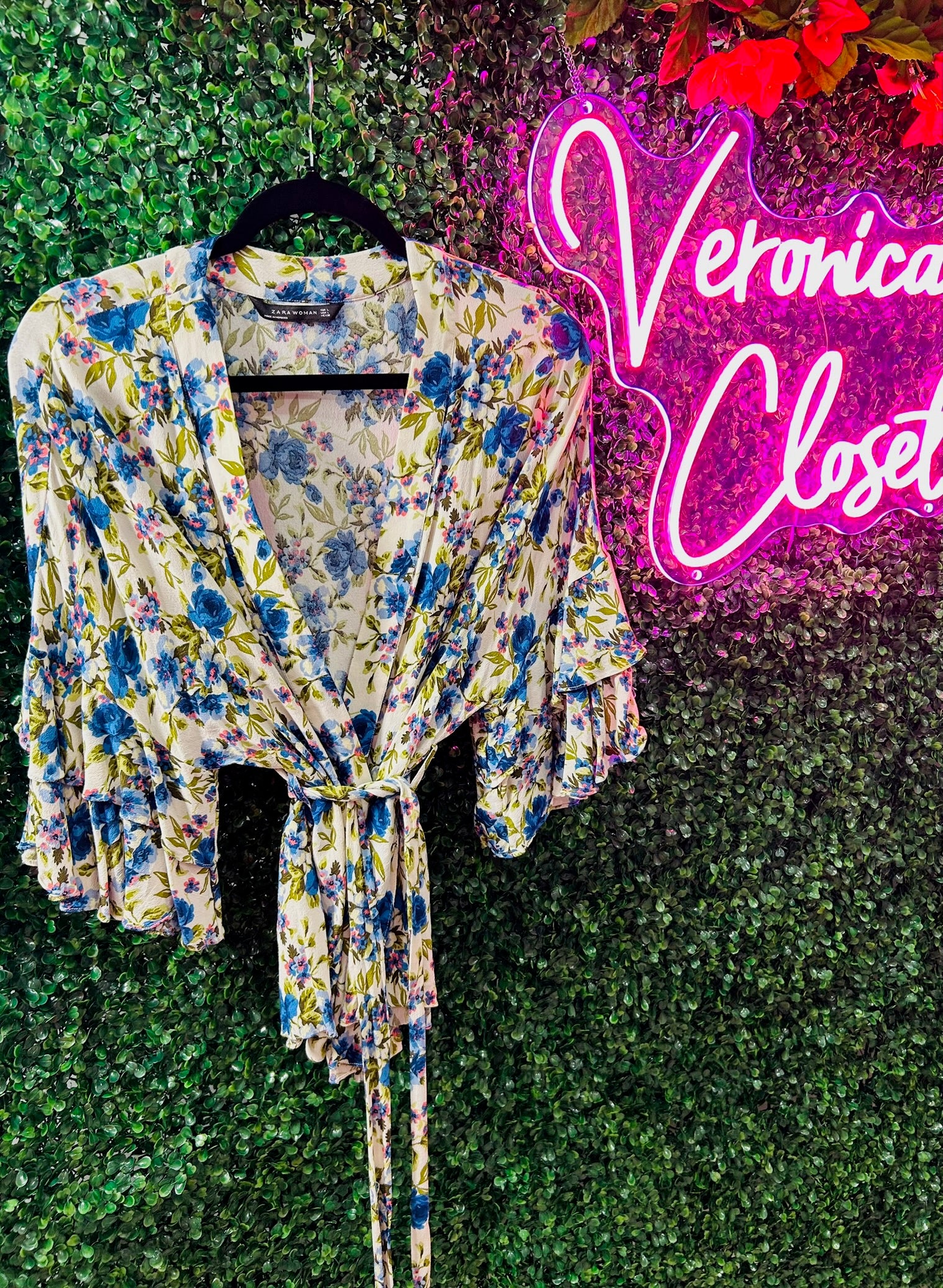 Clothing – Veronica's Closet